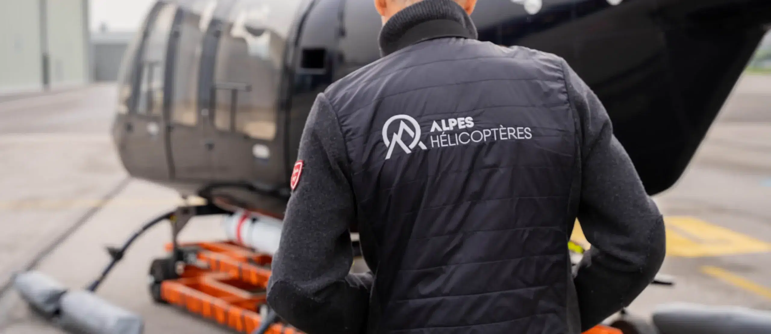 Private helicopter pilot license PPL-H in Annecy, Haute-Savoie